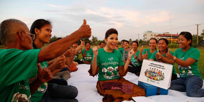 Meas Sok Sophea inspires her fan to join Saving for Change | Oxfam in Cambodia